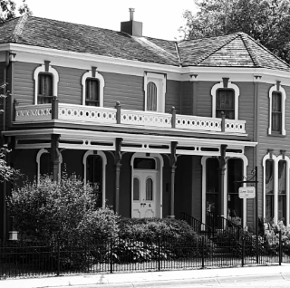 Life in a 19th Century Boarding House – SukiLitchfield.com